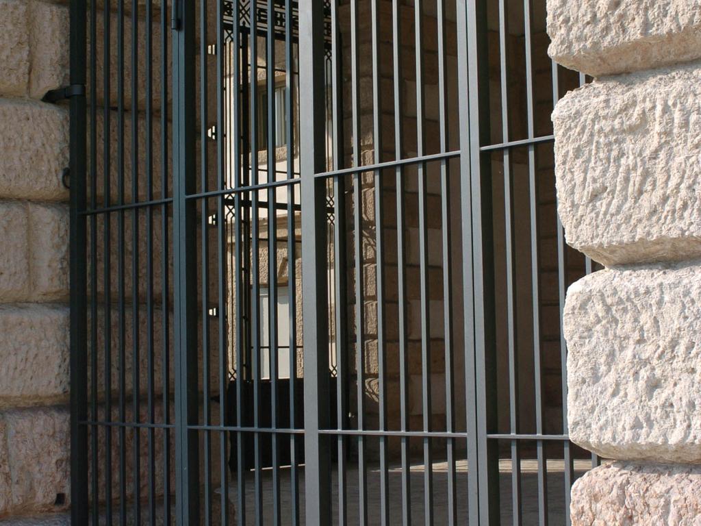 Gates Verona - Tomellini