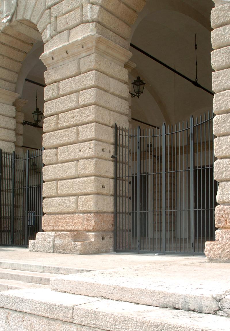 Gates Verona - Tomellini